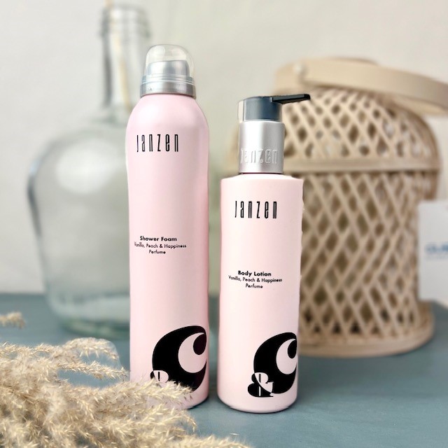 Janzen &C Vanille Roze giftset bodylotion en showerfoam